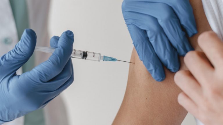 Clic Santé facilite la prise de rendez-vous pour la vaccination contre ...